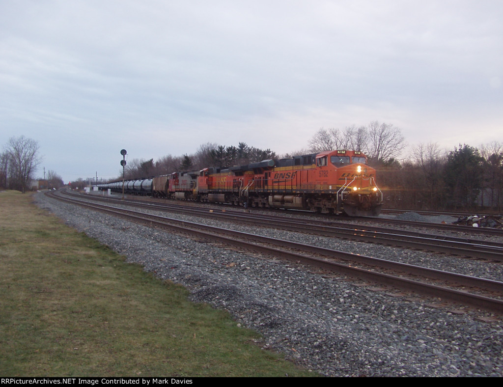 BNSF 5782